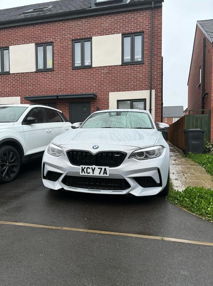 BMW M2 with some 3D gel plates – Crystal Plates