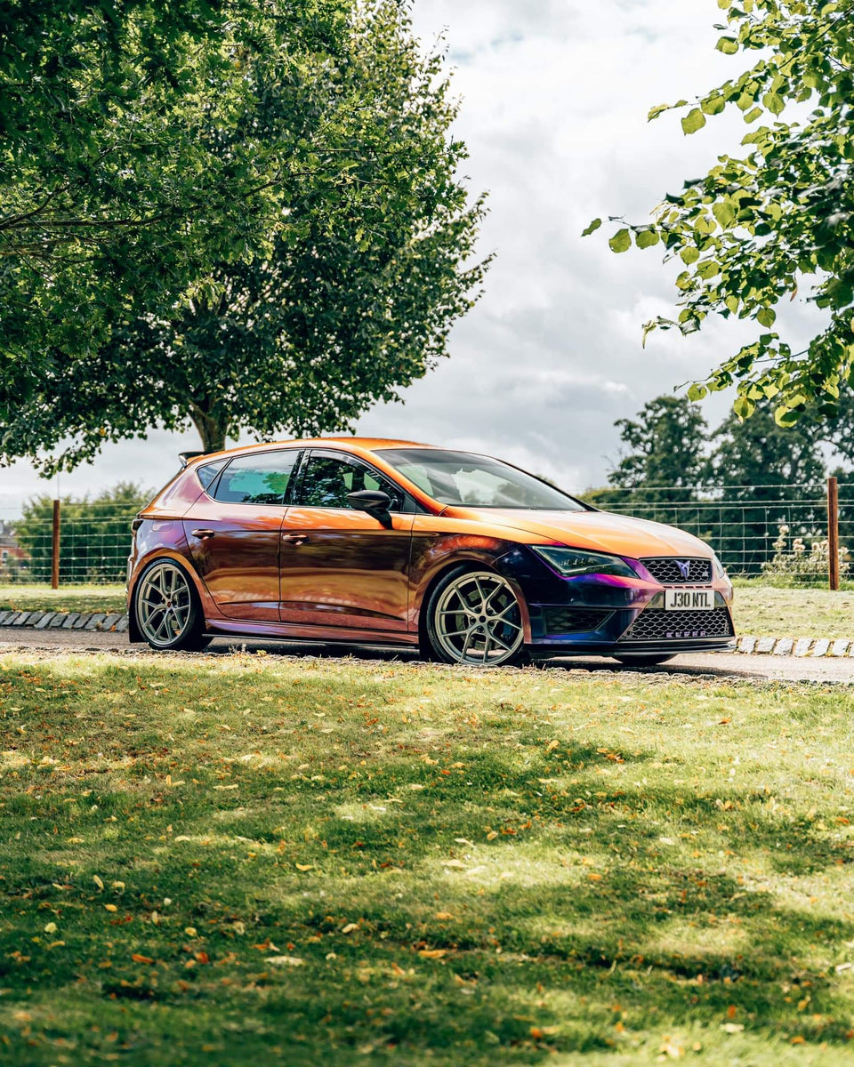 Purple Seat Cupra with some 4D gel plates – Crystal Plates