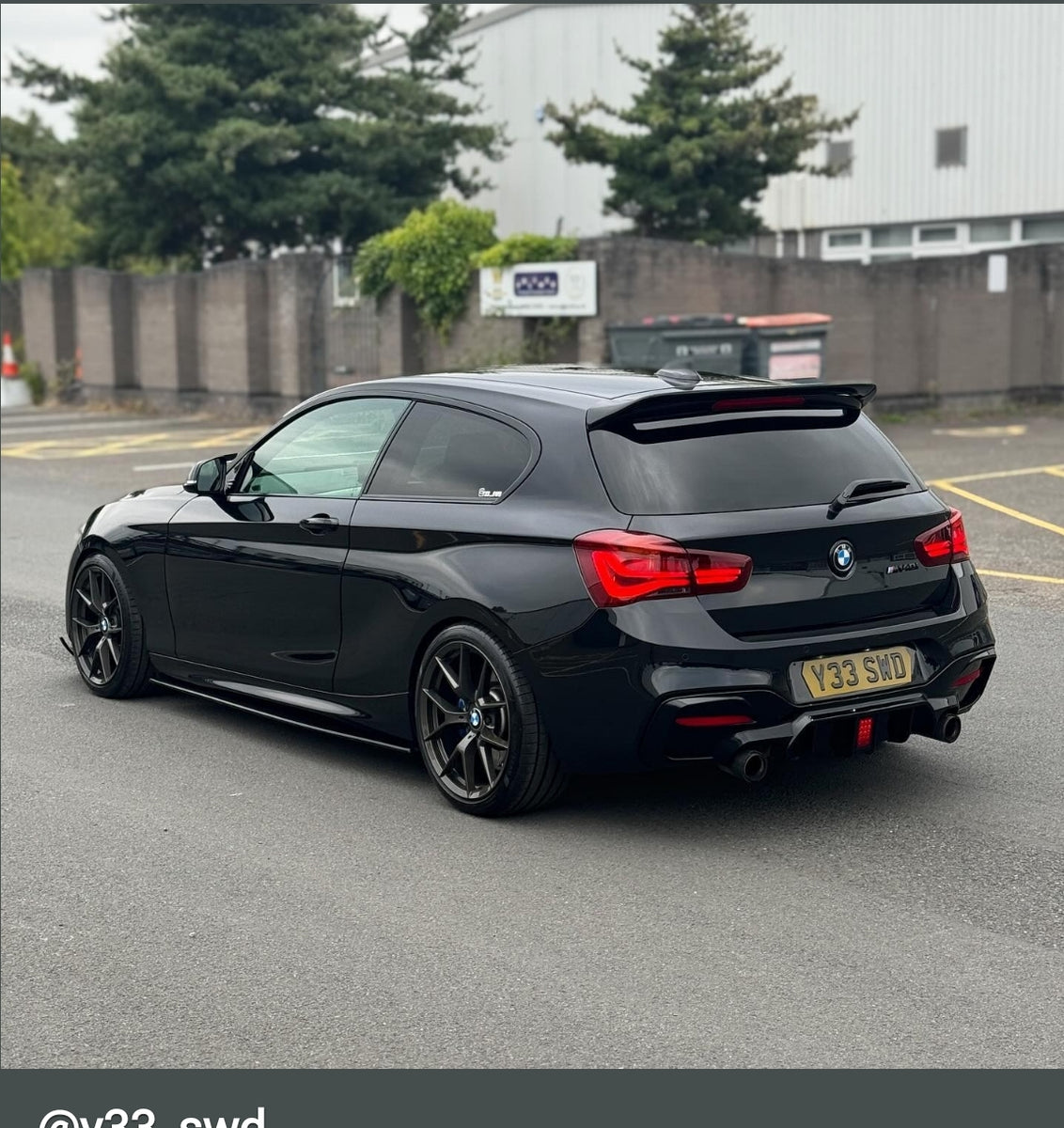 BMW M140i with some hex 3D gel plates – Crystal Plates