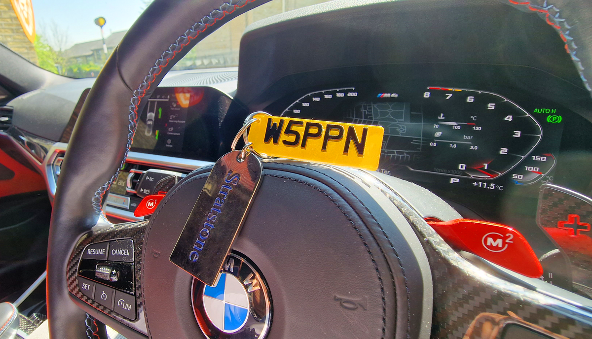 4D Personalised keyring with your number plate – Crystal Plates