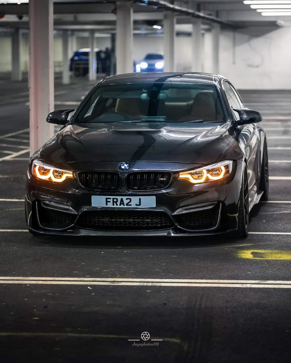 BMW M4 with some short 3D gel plates – Crystal Plates
