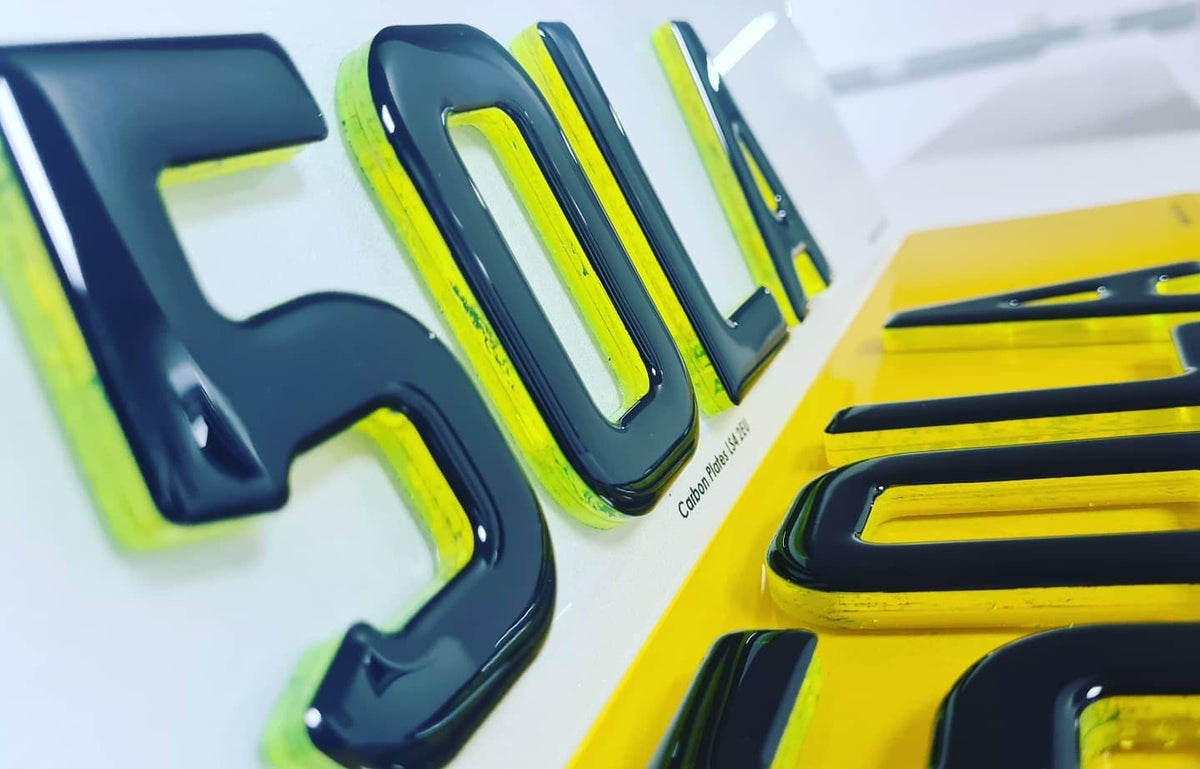 Lovely 4 digit reg for these neon 4D plates – Crystal Plates
