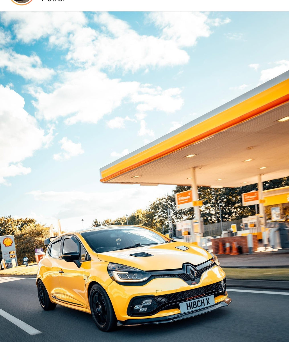 Renault Clio RS with some 3D tinted plates – Crystal Plates