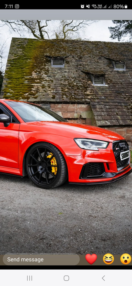 Audi RS3 8V with some hex 3D gel plates – Crystal Plates